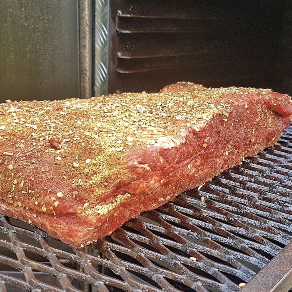 The Beef Jacobs Ladders For Awesome Low & Slow Barbecue Beef Ribs On ...